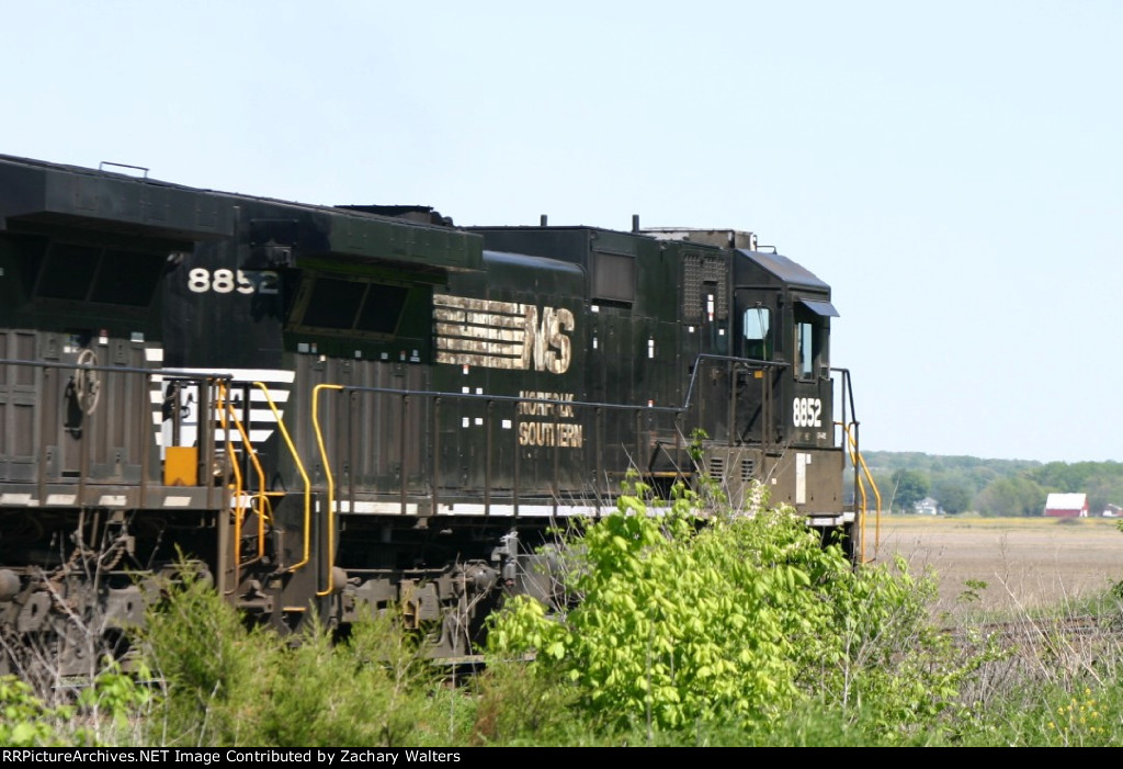 NS 8852
